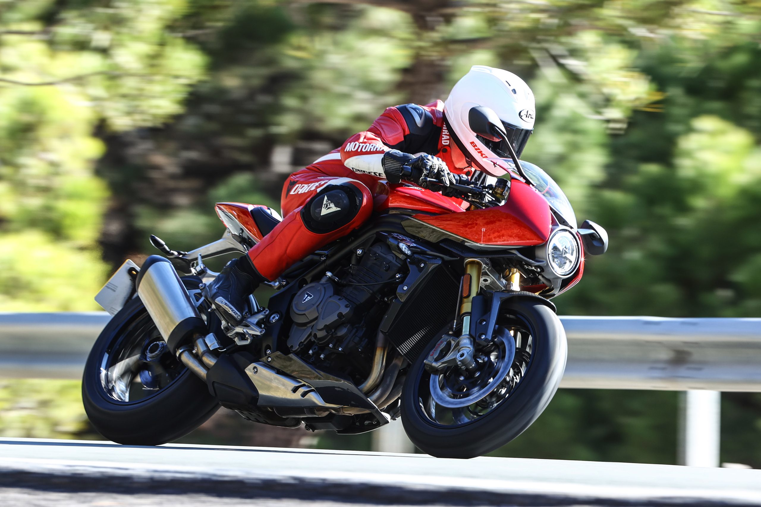 Gentlemans racer: Vi kører Triumph Speed Triple RR – Bike powered by ...