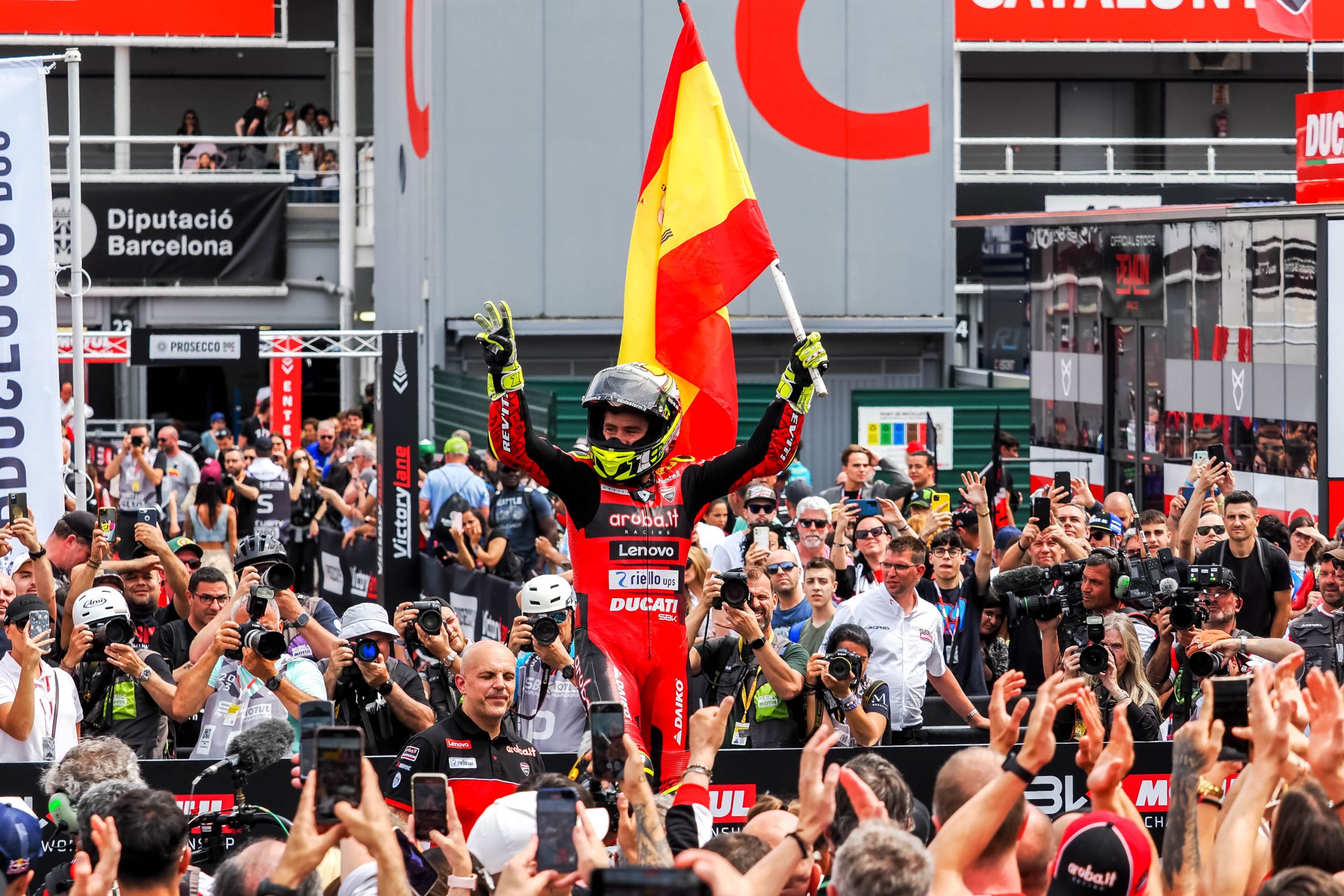 Superbike-VM: Bautista snupper årets tredje triplesejr på Catalunya ... Superbike-VM: Bautista snupper årets tredje triplesejr på Catalunya ...