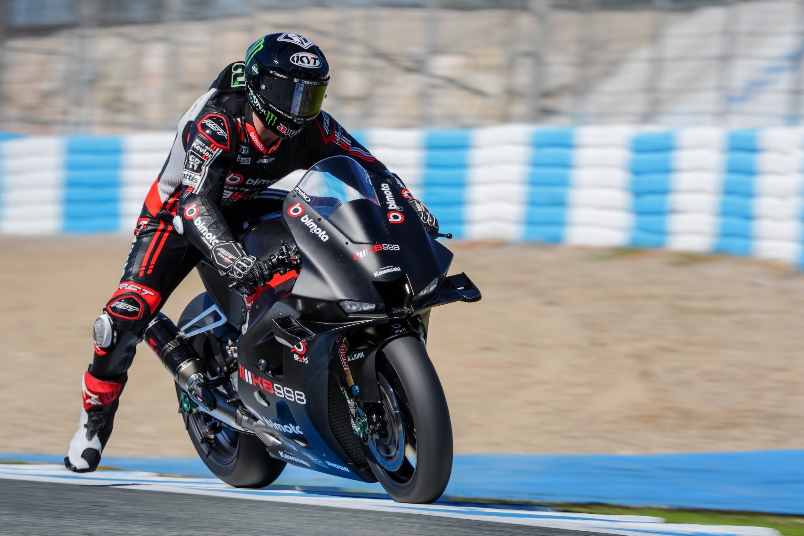 Bimota flyvende fra start i SBK-comeback – Bike powered by Motorrad